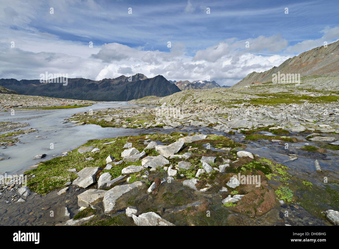 Col de haute montagne Banque de photographies et d’images à haute ...
