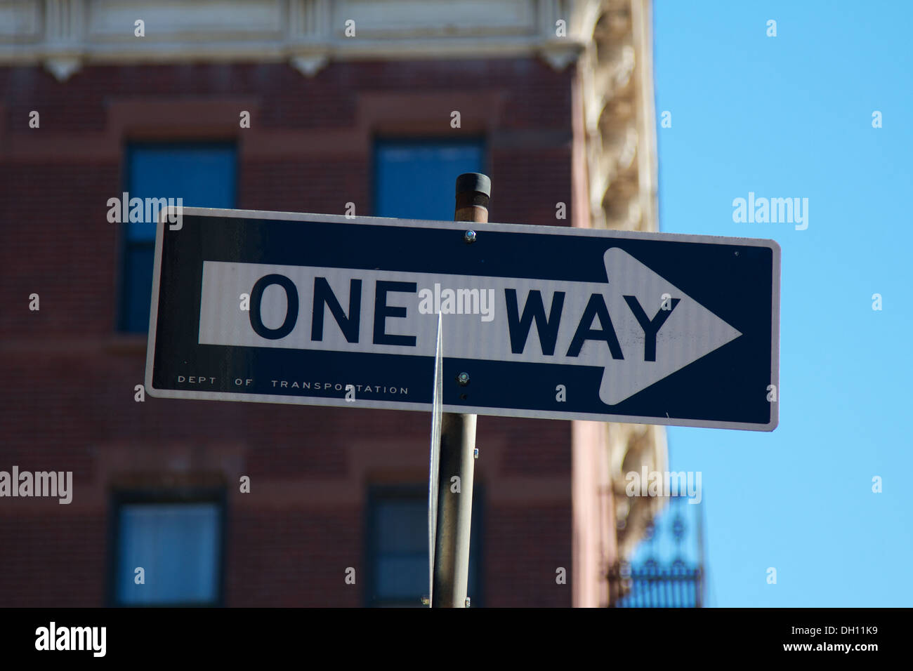 New york one way sign Banque de photographies et d’images à haute ...