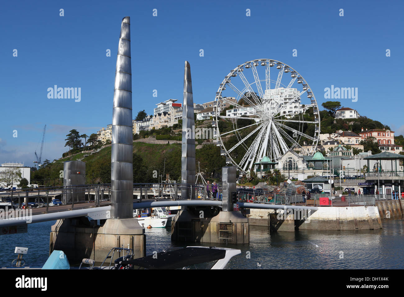 Torquay bridge Banque de photographies et d’images à haute résolution ...