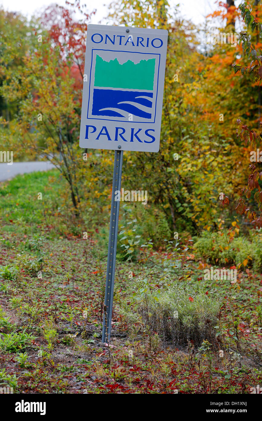 Parks canada sign Banque de photographies et d’images à haute ...