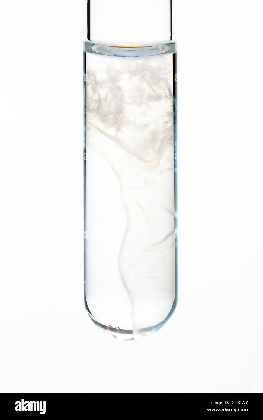 Precipitate test tube Banque de photographies et d’images à haute ...