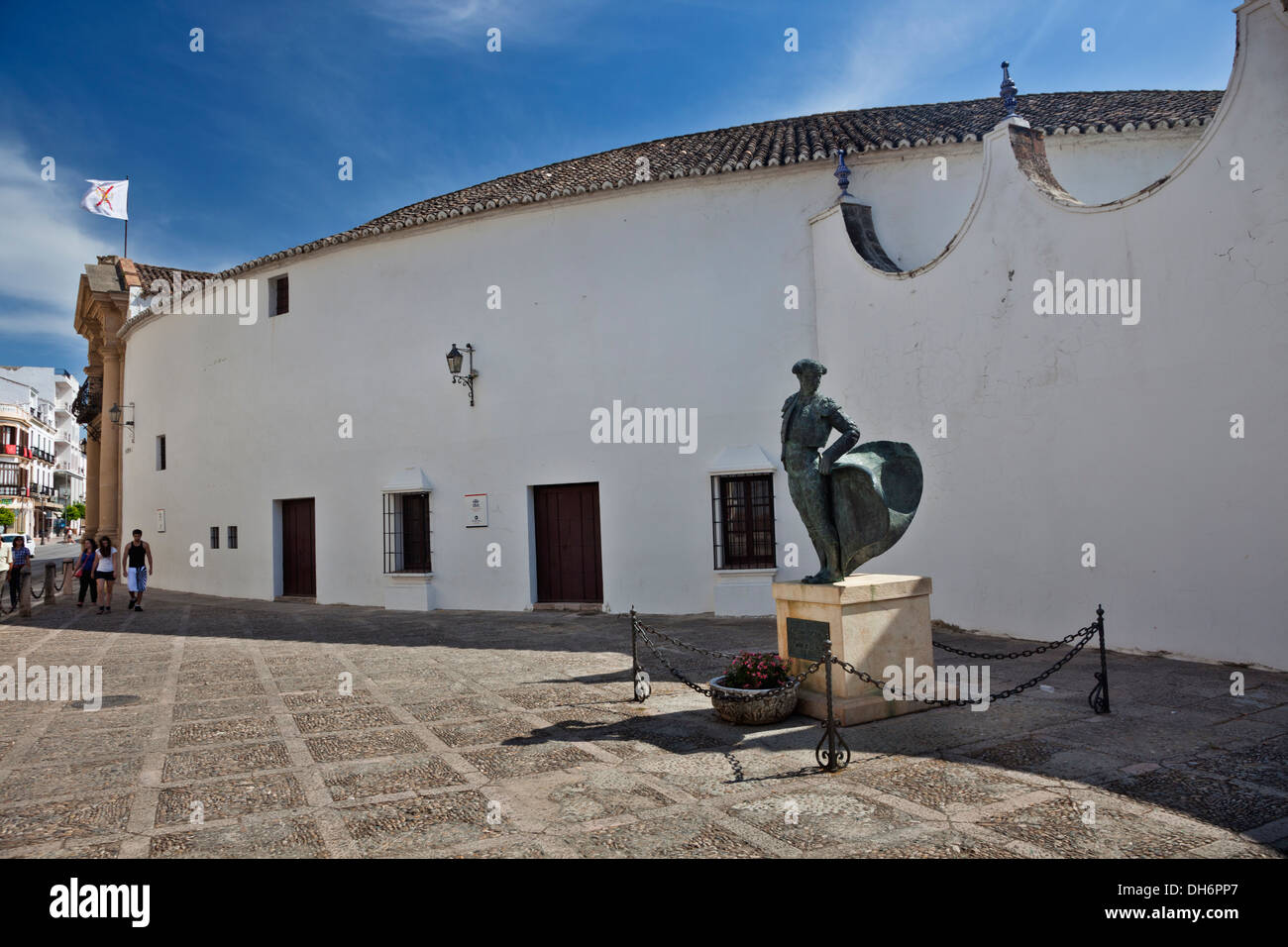 L'extérieur des arènes de Ronda et la Plaza de Toros de Ronda Photo ...