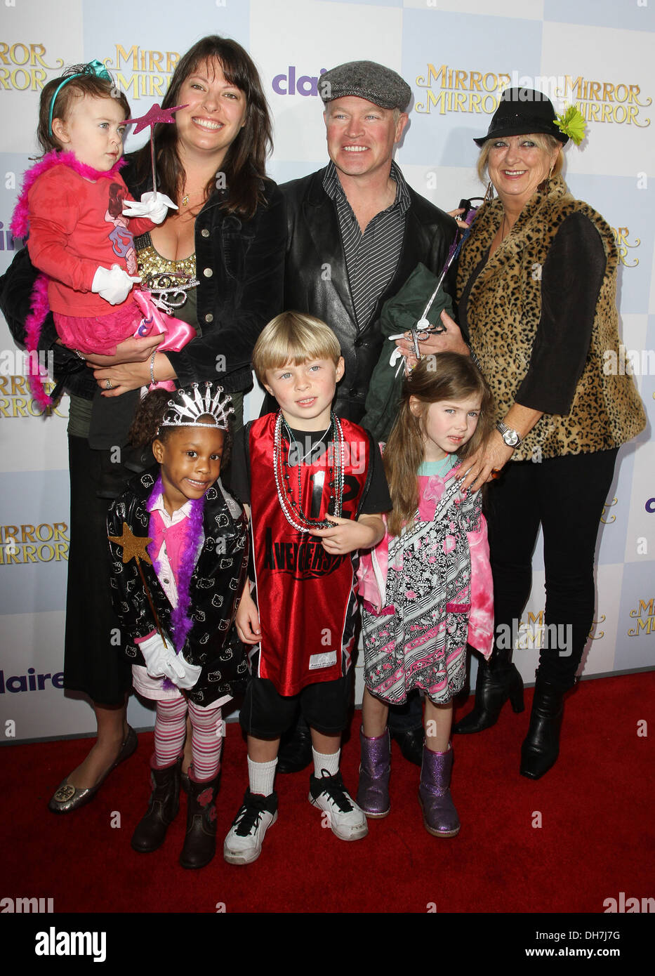 Neal mcdonough avec sa femme Banque de photographies et d’images à ...