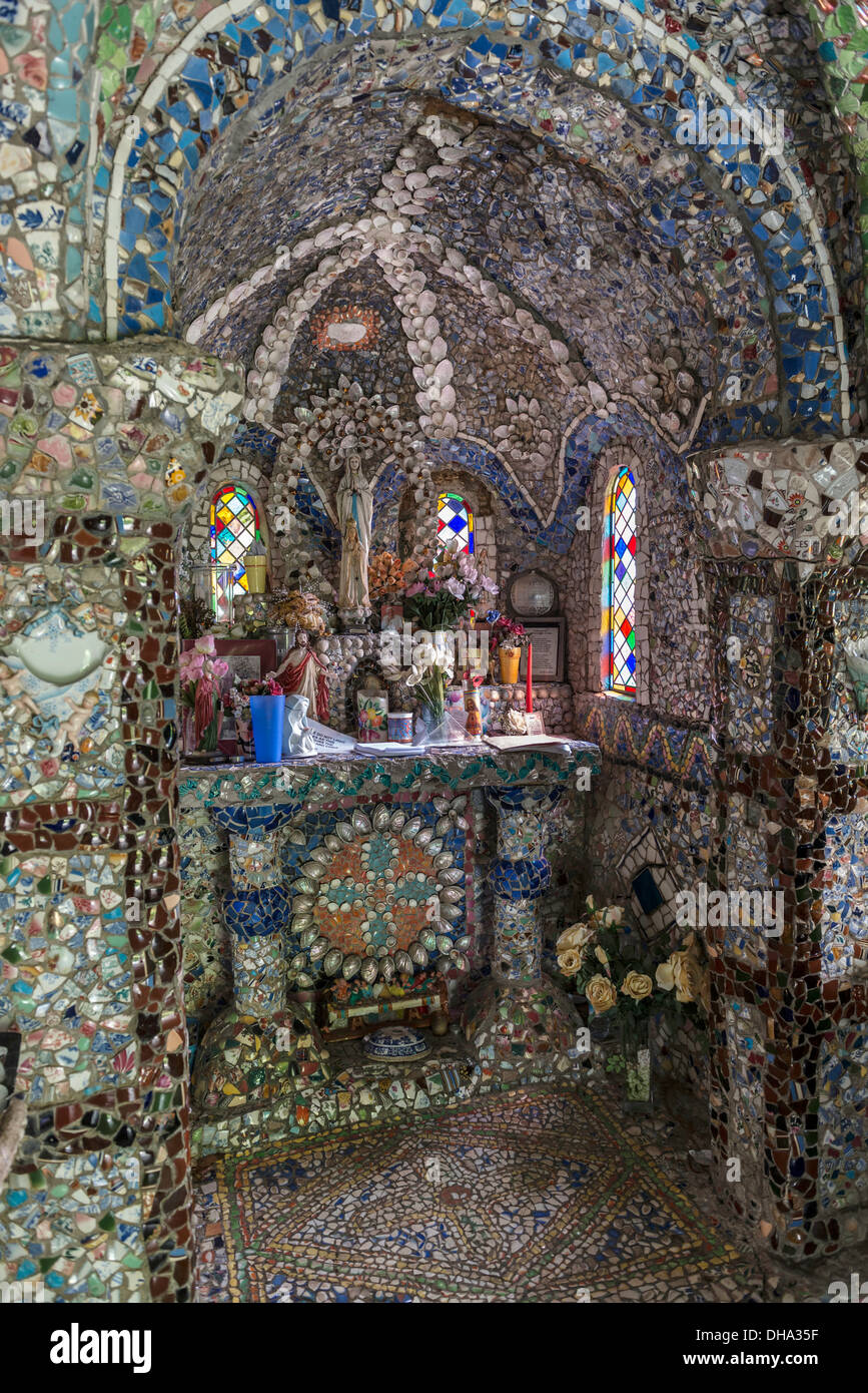 Petit autel familial Banque de photographies et d’images à haute ...