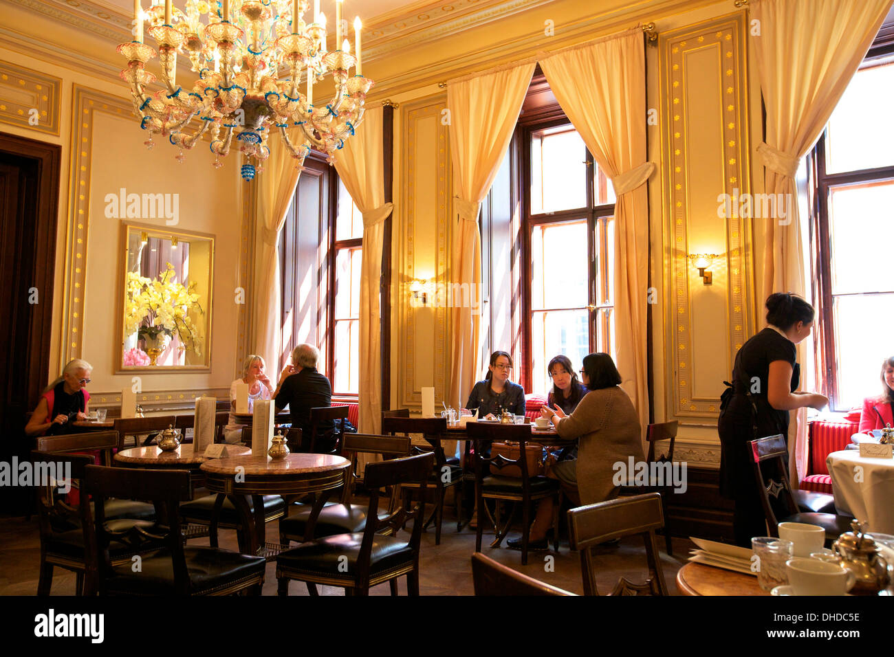 Vienna cafe demel Banque de photographies et d’images à haute ...