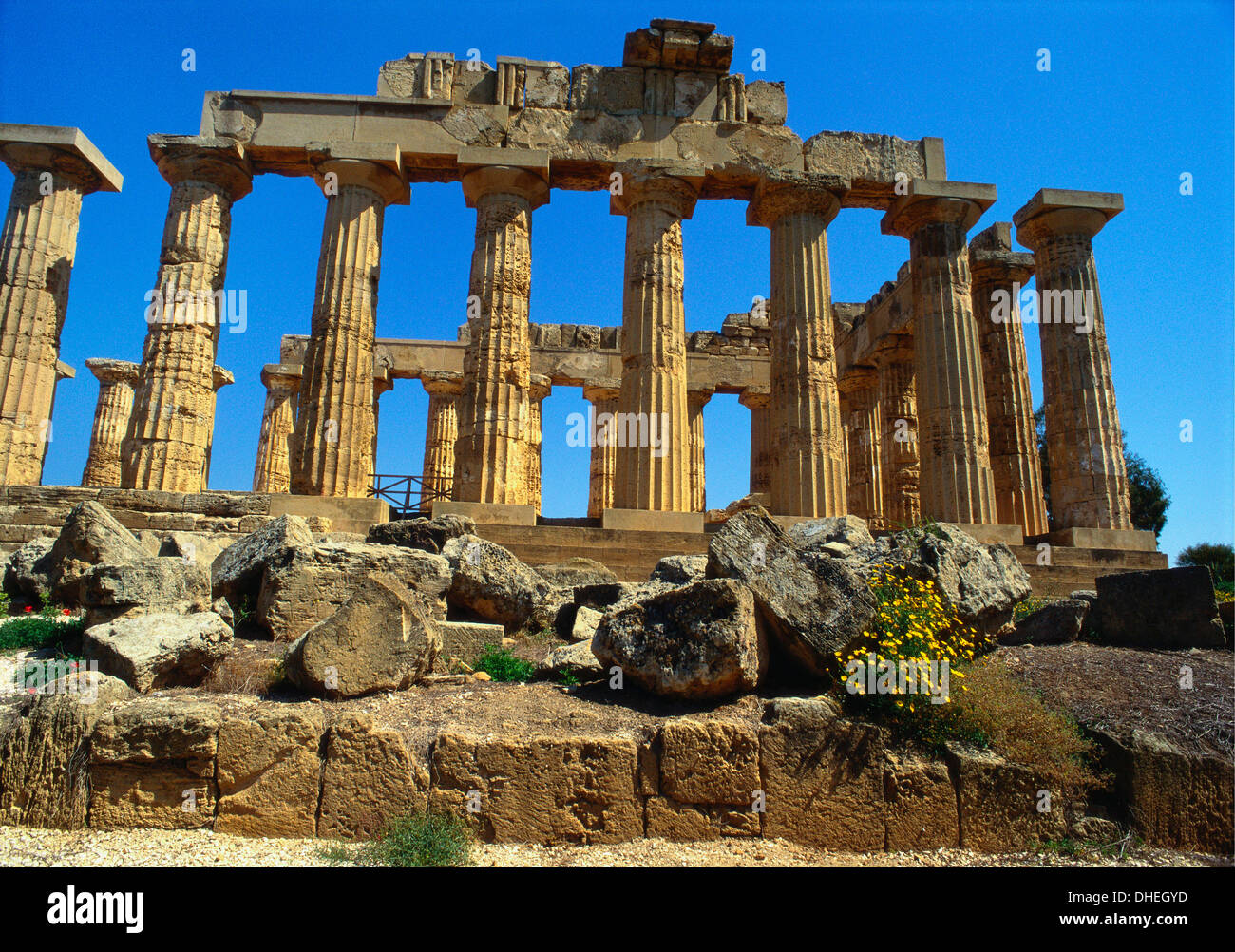 Temple grec antique Banque de photographies et d’images à haute ...