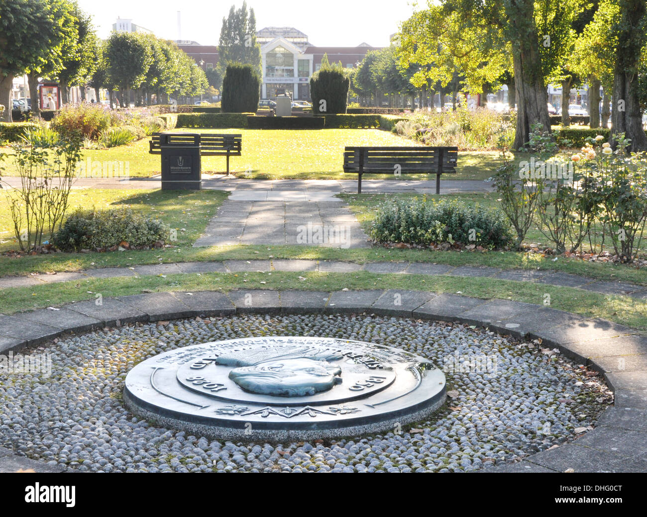 Ebenezer howard memorial Banque de photographies et d’images à haute ...
