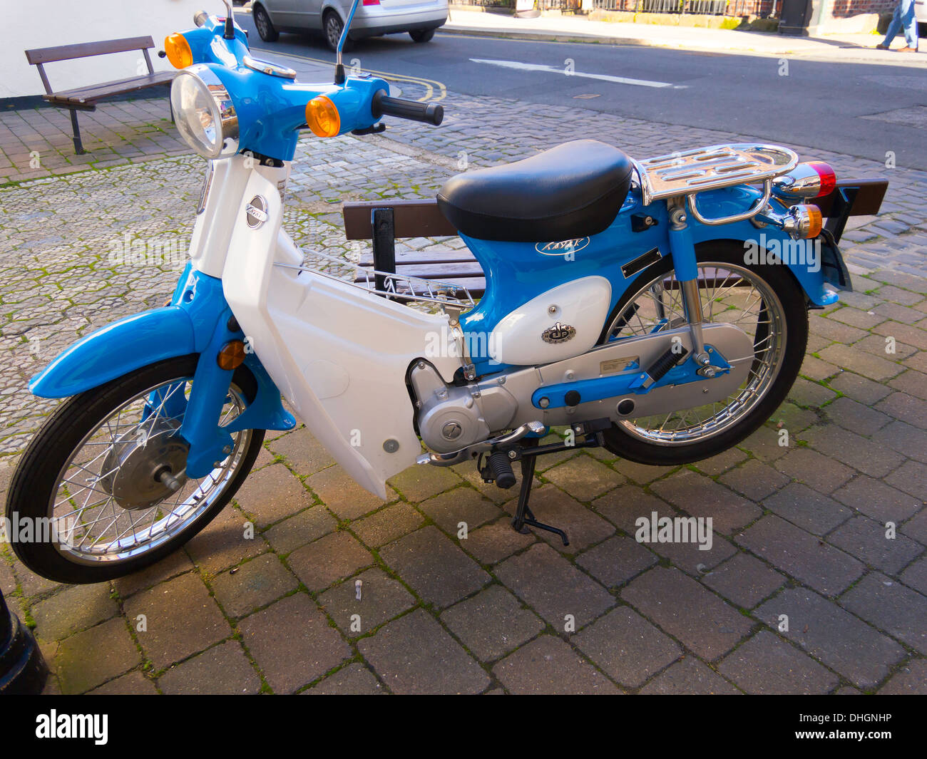 Honda Super Cub cycle moteur dont plus de 60 millions de dollars ont ...