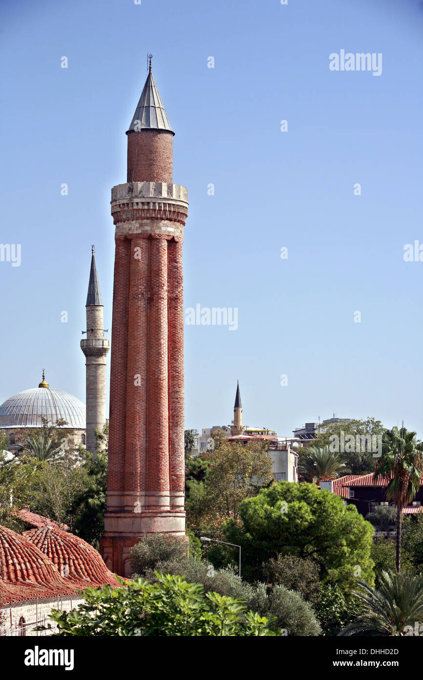 Mosque minarets antalya turkey Banque de photographies et d’images à ...