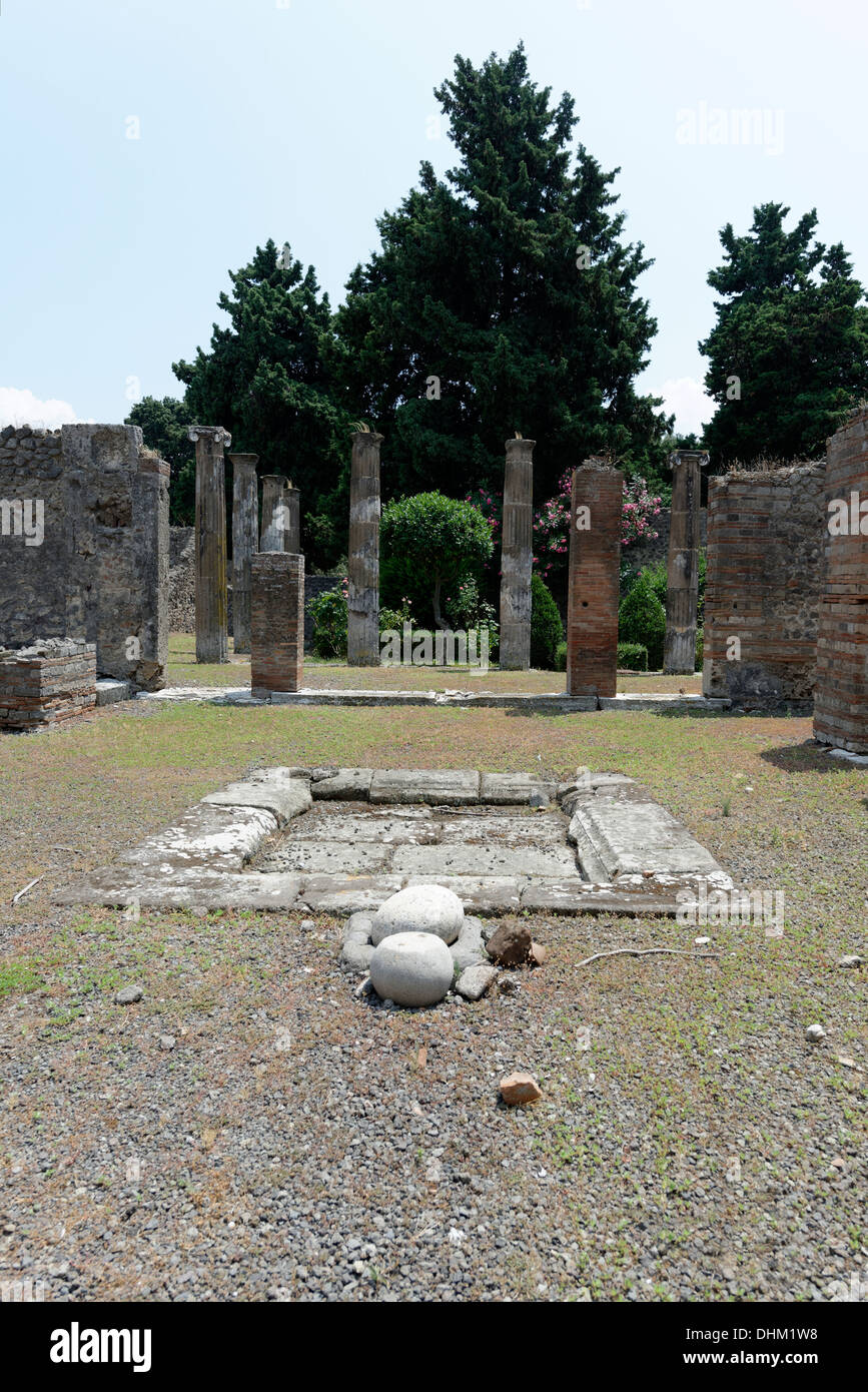 Impluvium atrium Banque de photographies et d’images à haute résolution ...