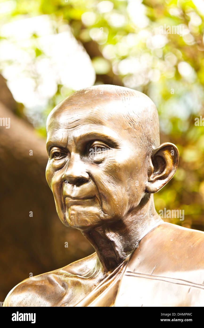 Statue de visage Banque de photographies et d’images à haute résolution ...