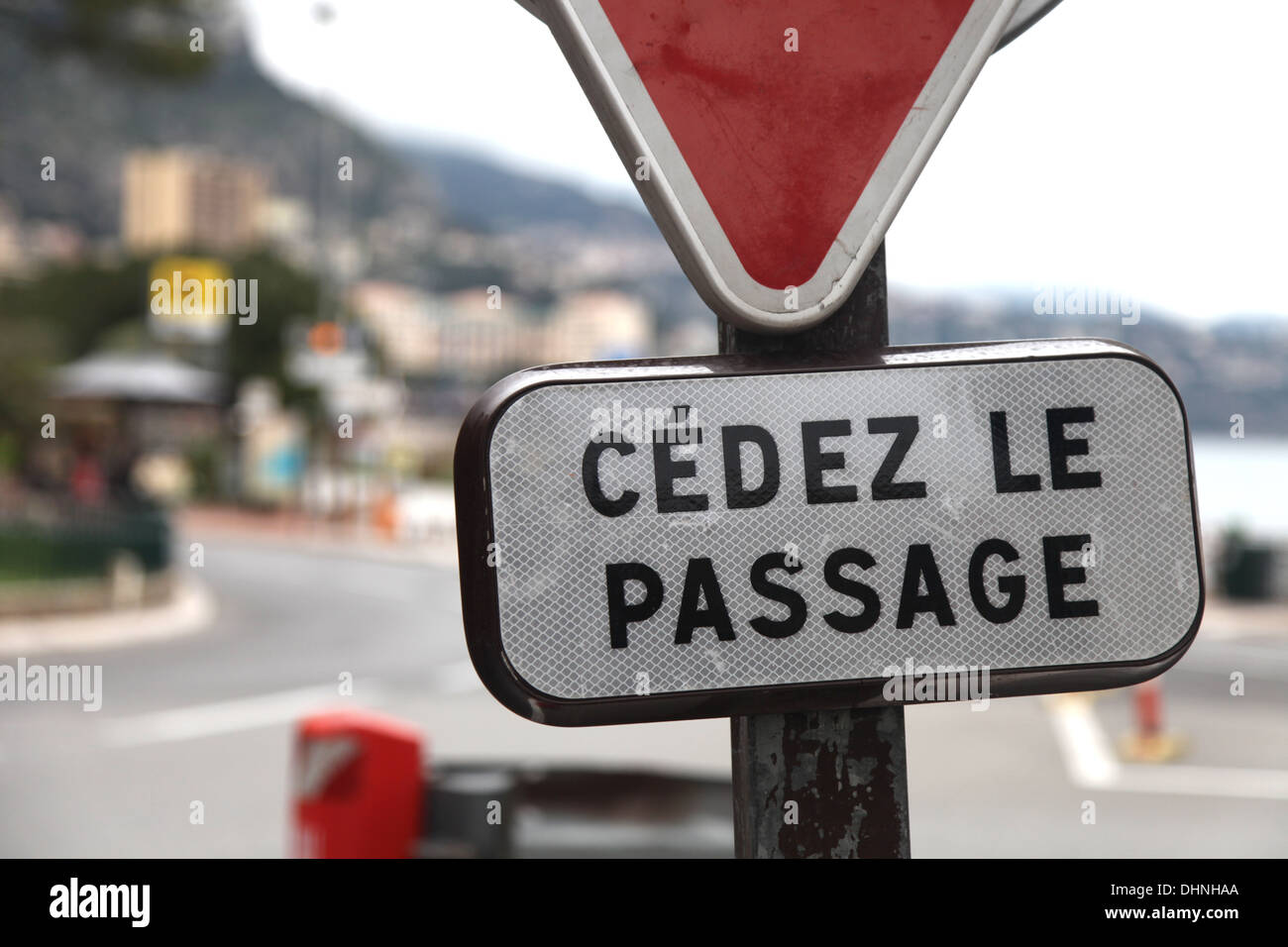 Cedez le passage Banque de photographies et d’images à haute résolution ...