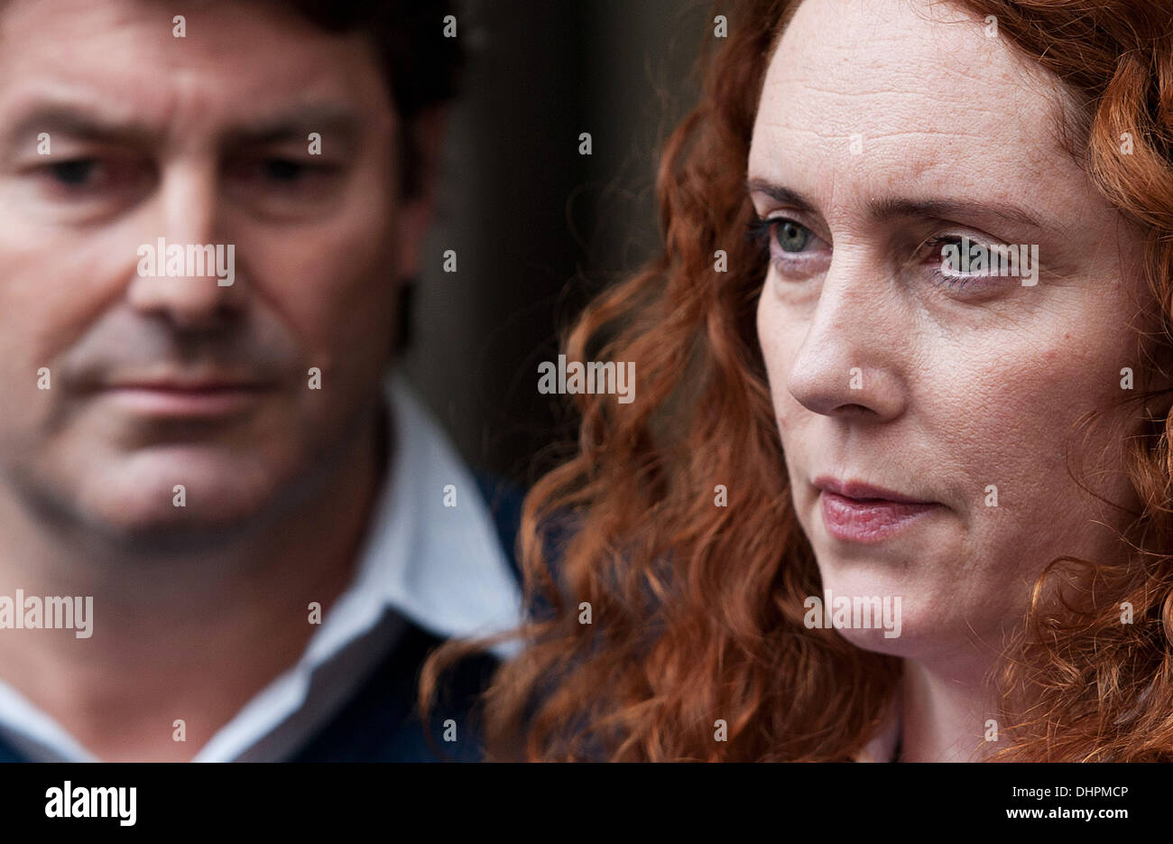 Ancien News International chef Rebekah Brooks et son mari Charlie ...