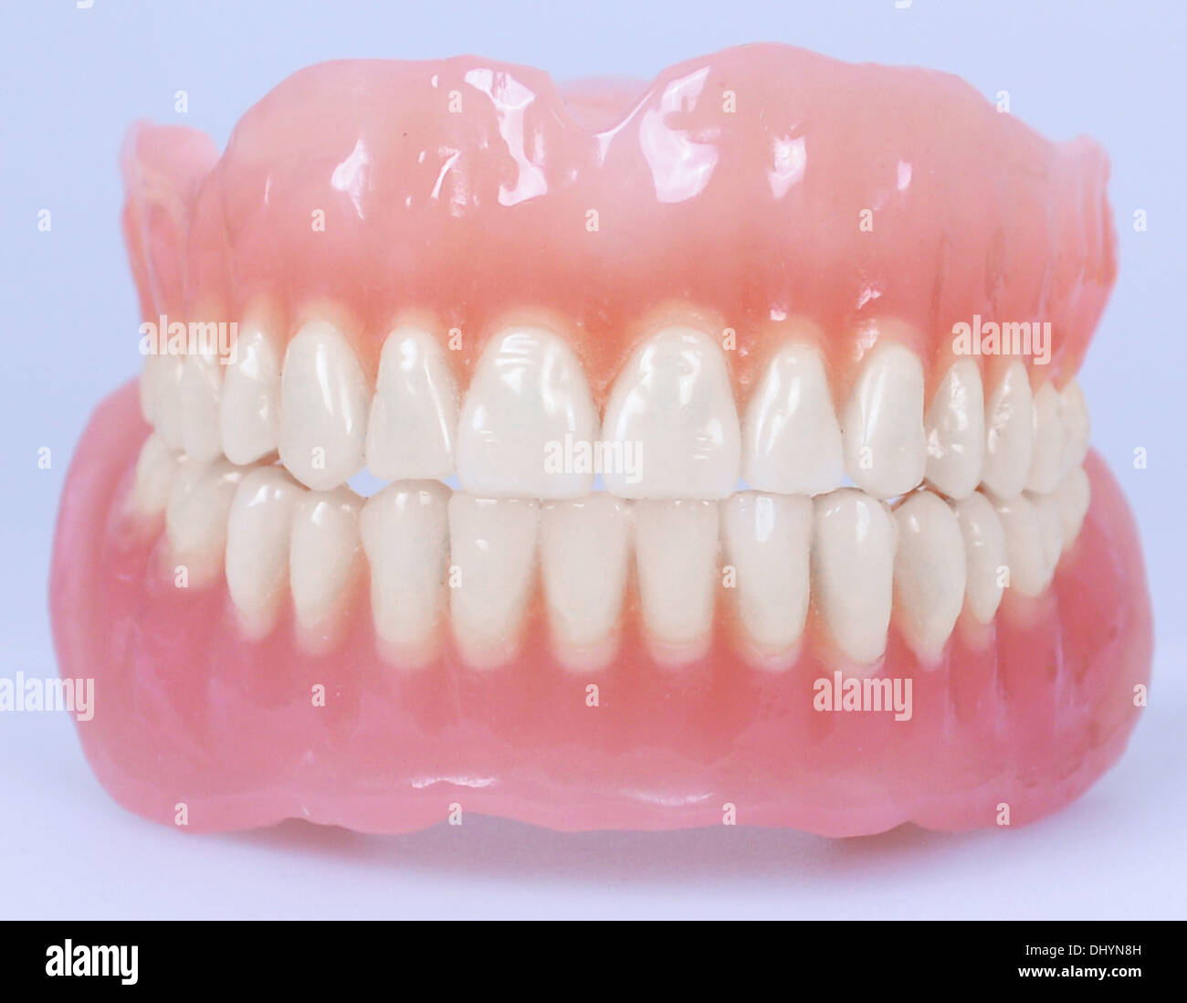 Polish tooth restoration Banque de photographies et d’images à haute résolution - Alamy