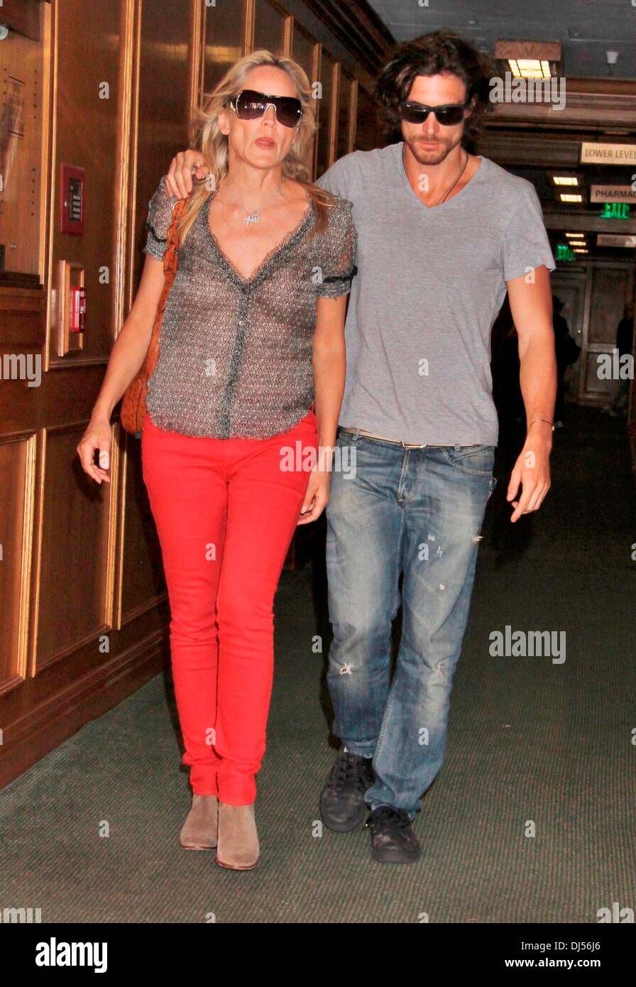 Martin mica and sharon stone Banque de photographies et d’images à ...