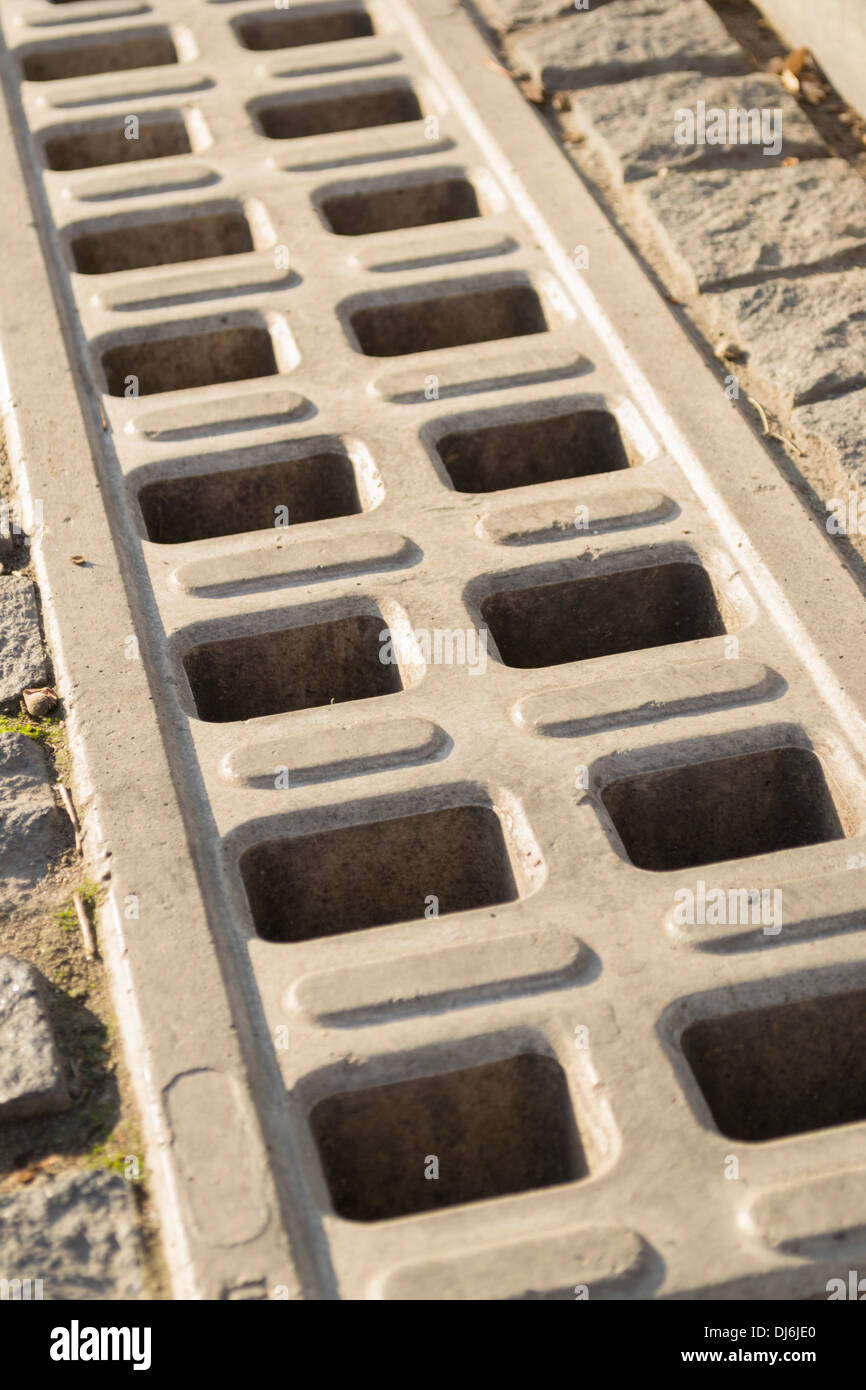 Drainage Routier Banque d'image et photos - Alamy