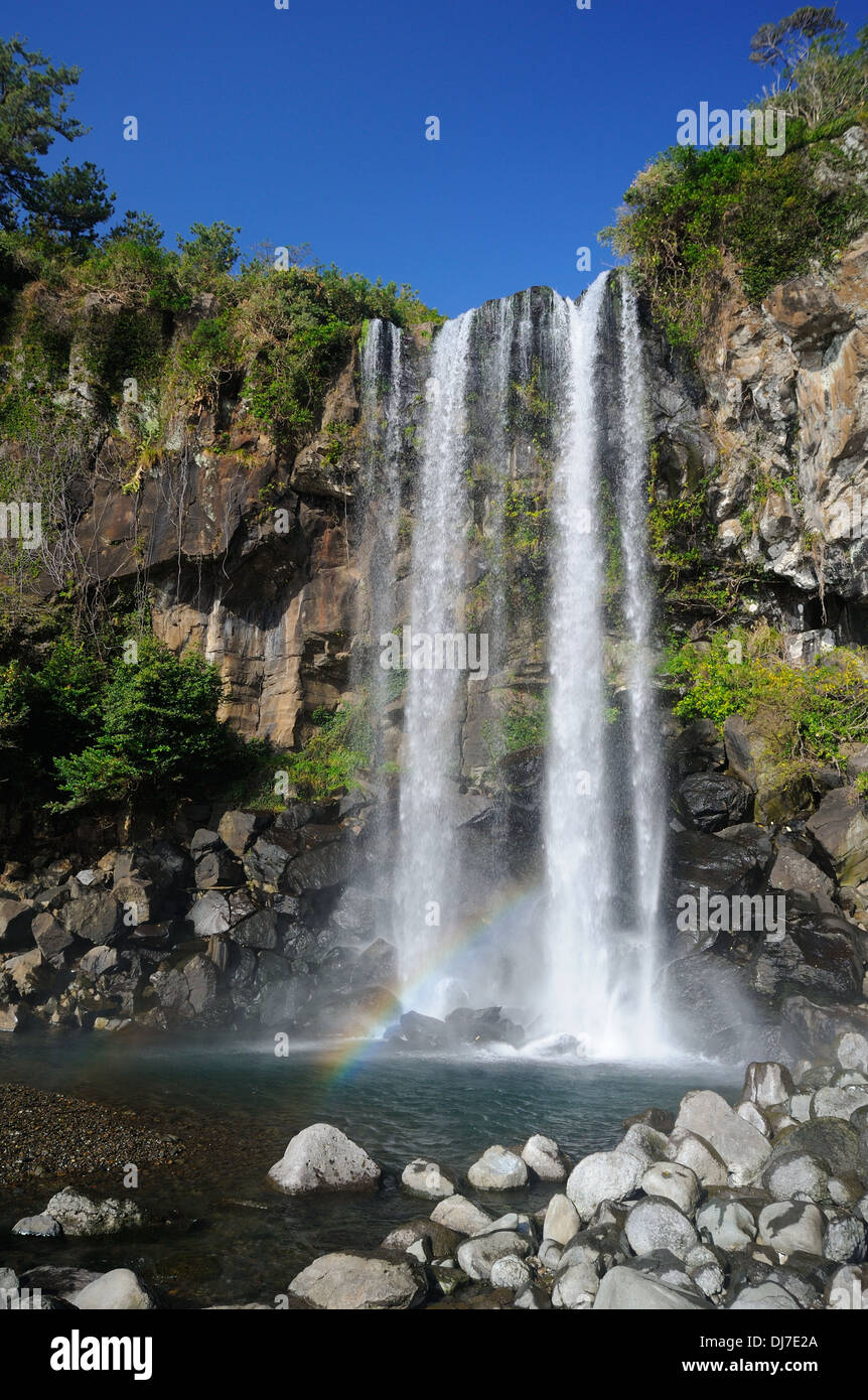 Jeju jeongbang waterfall cascade Banque de photographies et d’images à ...