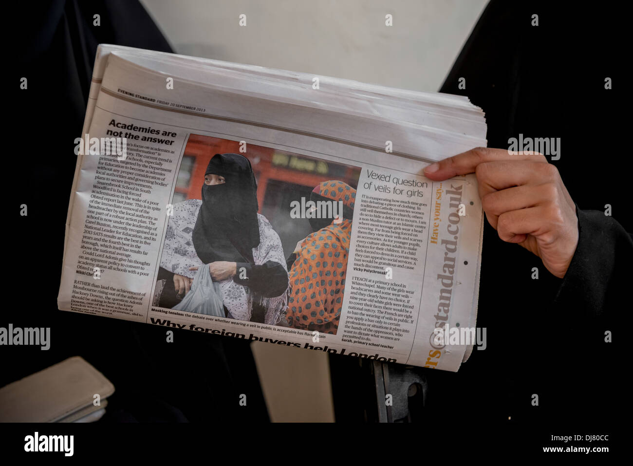 Niqab women Banque de photographies et d’images à haute résolution - Alamy