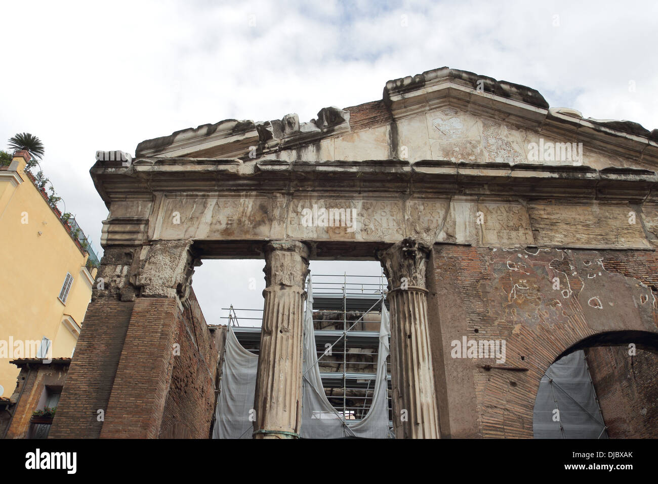 Porticus octaviae rome Banque de photographies et d’images à haute ...