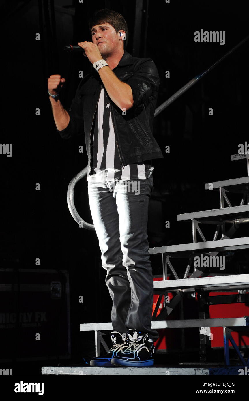 James Maslow de Big Time Rush en live à l'Amphithéâtre Cruzan West Palm ...