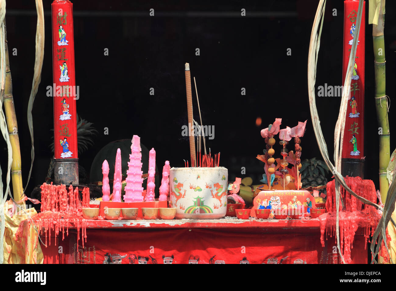 Chinese altar Banque de photographies et d’images à haute résolution ...