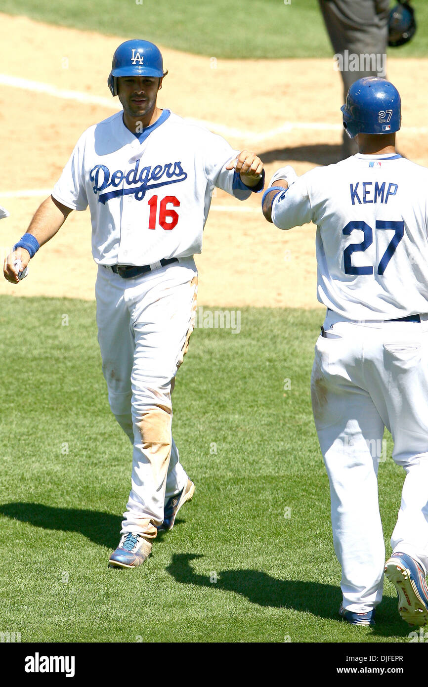 06 Juin 2010 : Los Angeles Dodger droit fielder Andre Ethier reçoit un ...