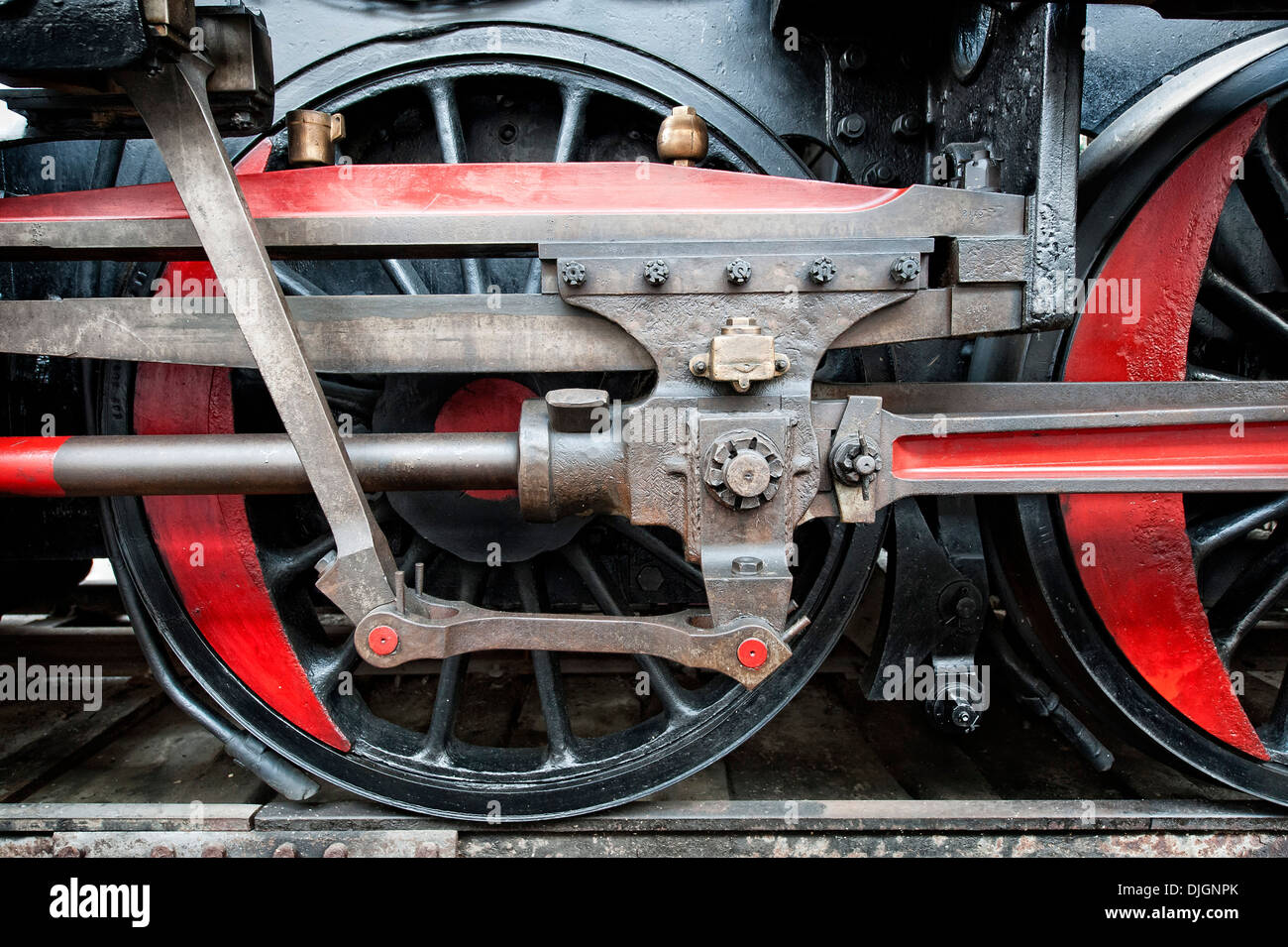 Old steam locomotive wheel rods Banque de photographies et d’images à ...