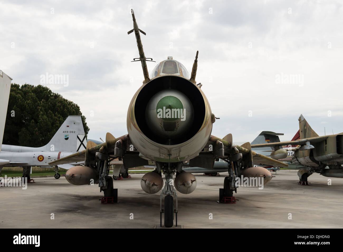 Mig 21 cockpit Banque de photographies et d’images à haute résolution ...