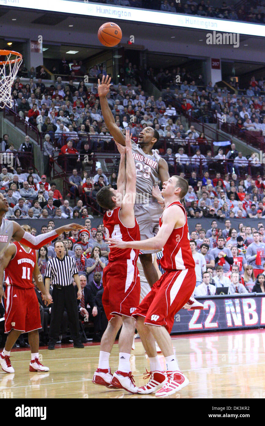 6 mars 2011 - Columbus, Ohio, U.S.A - Ohio State Buckeyes guard David ...