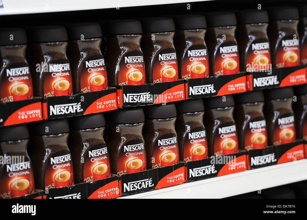 Nescafe coffee shop Banque de photographies et d’images à haute ...