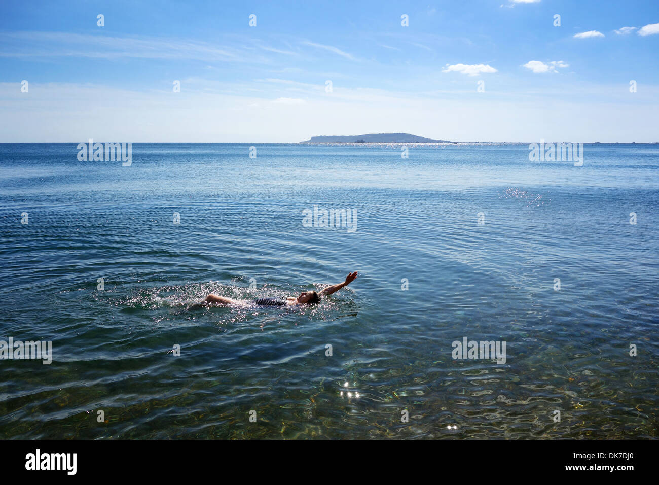 Baignade en mer Banque de photographies et d’images à haute résolution ...