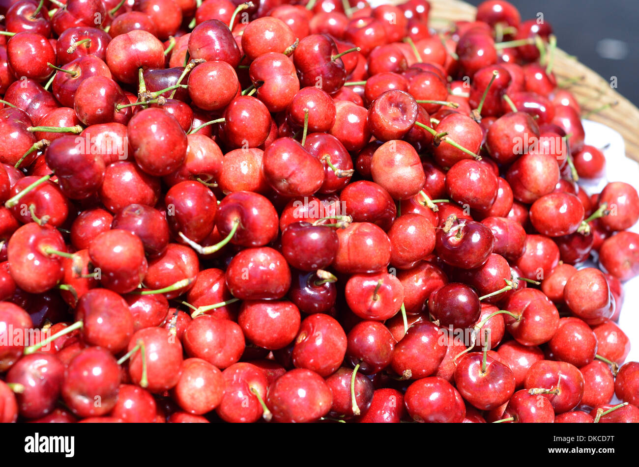 Cerises rouges Banque de photographies et d’images à haute résolution ...
