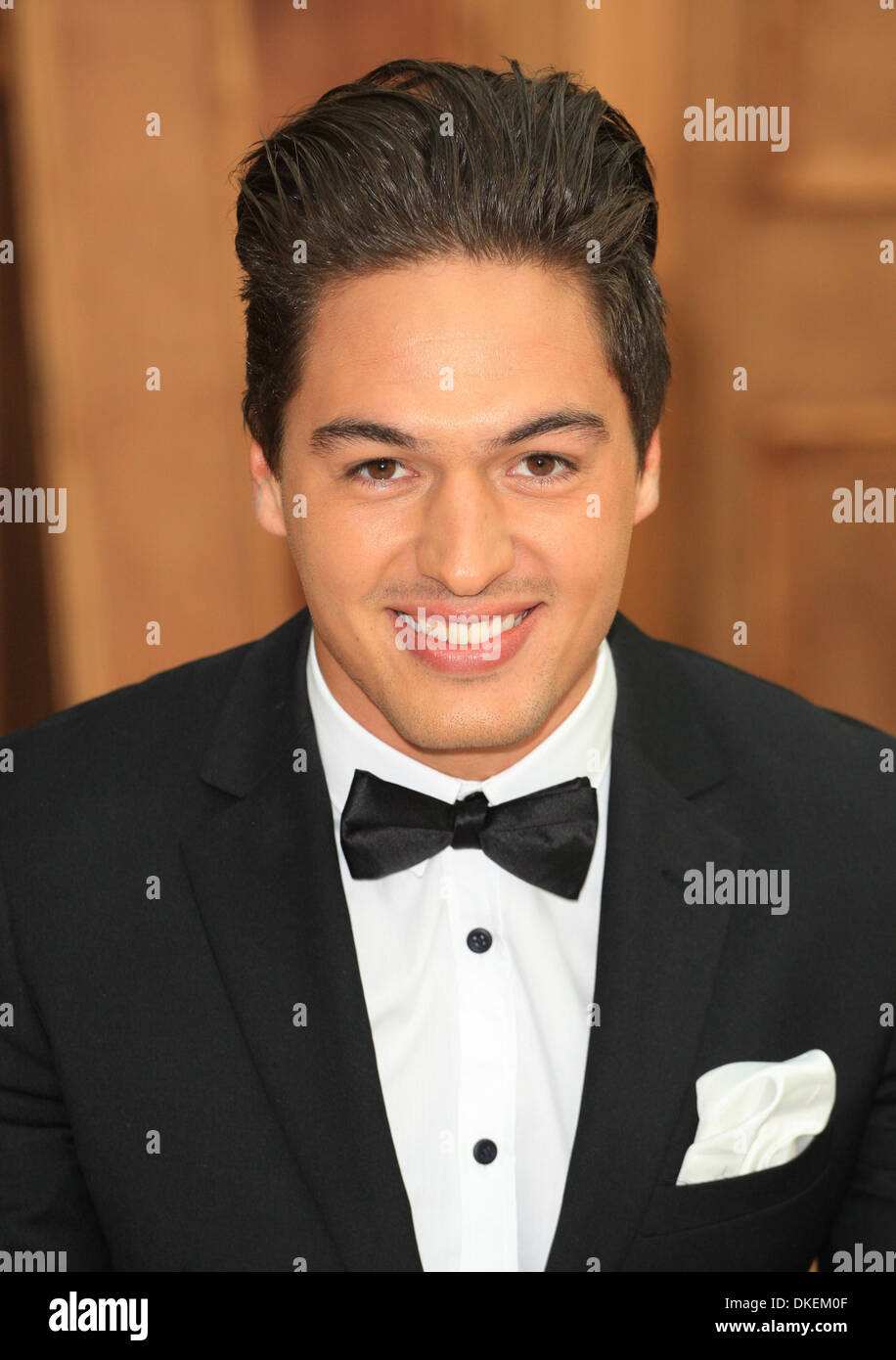 Mario Falcone ouvre une réplique de Rose's cabin, Westfield London pour ...