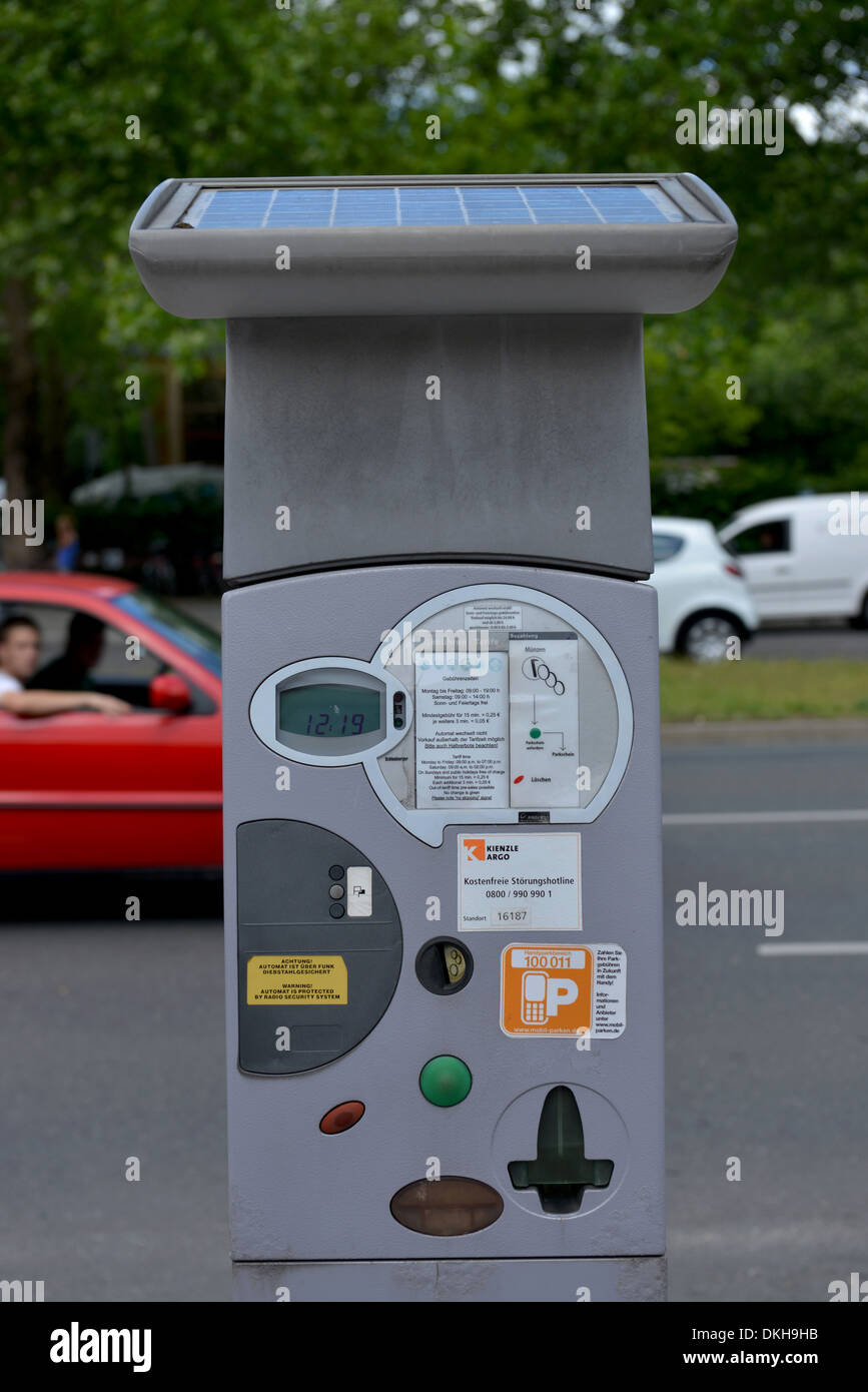 Parking ticket machine Banque de photographies et d’images à haute ...