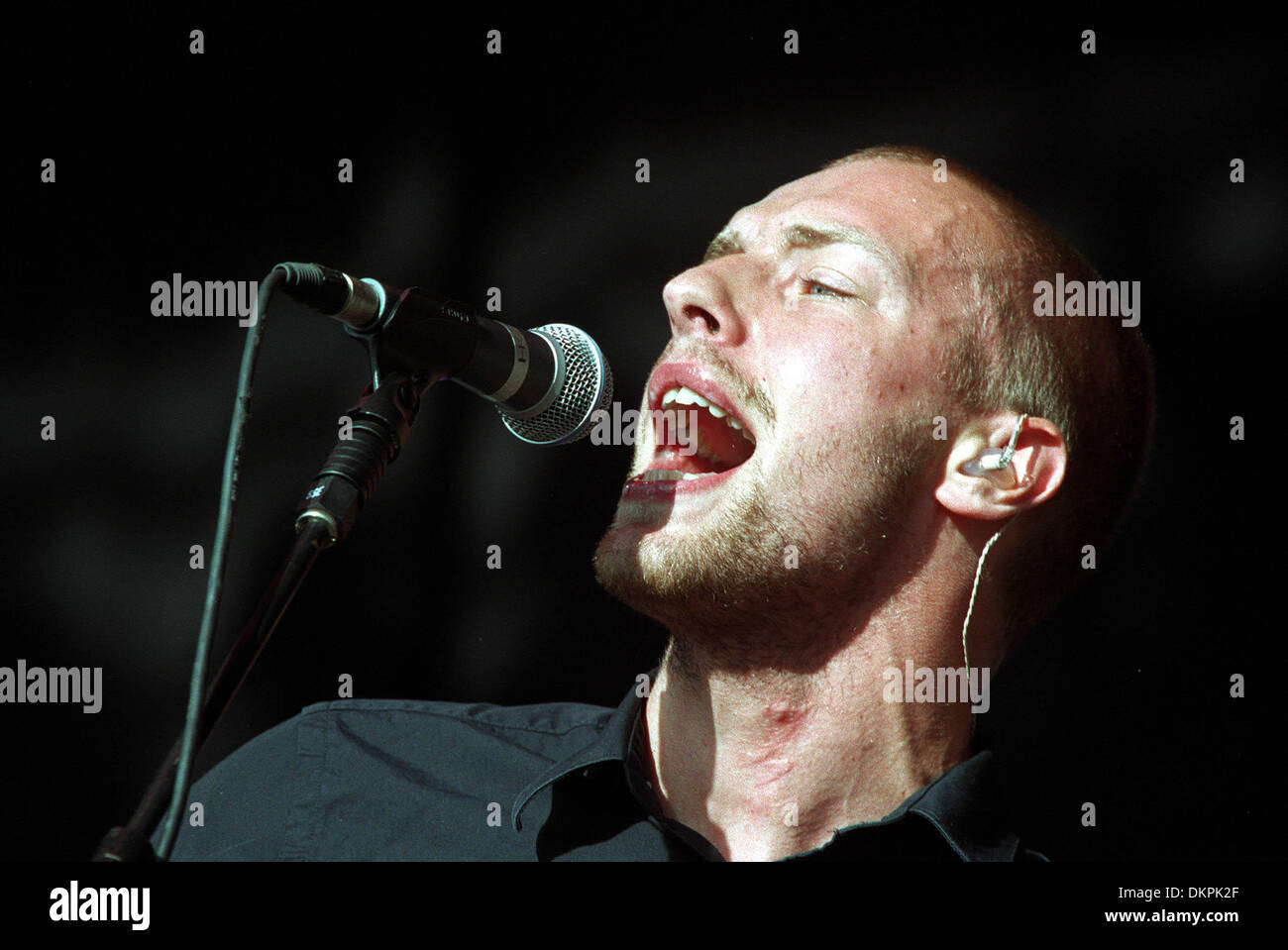 Coldplay 2001 Banque de photographies et d’images à haute résolution ...