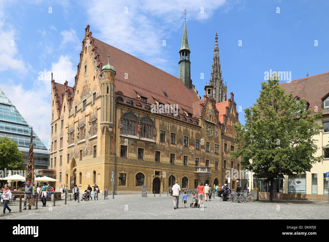 Ulm rathaus Banque de photographies et d’images à haute résolution - Alamy