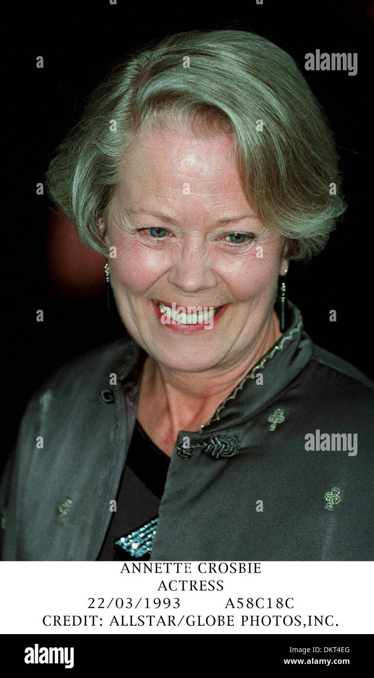 Actrice annette crosbie Banque de photographies et d’images à haute ...