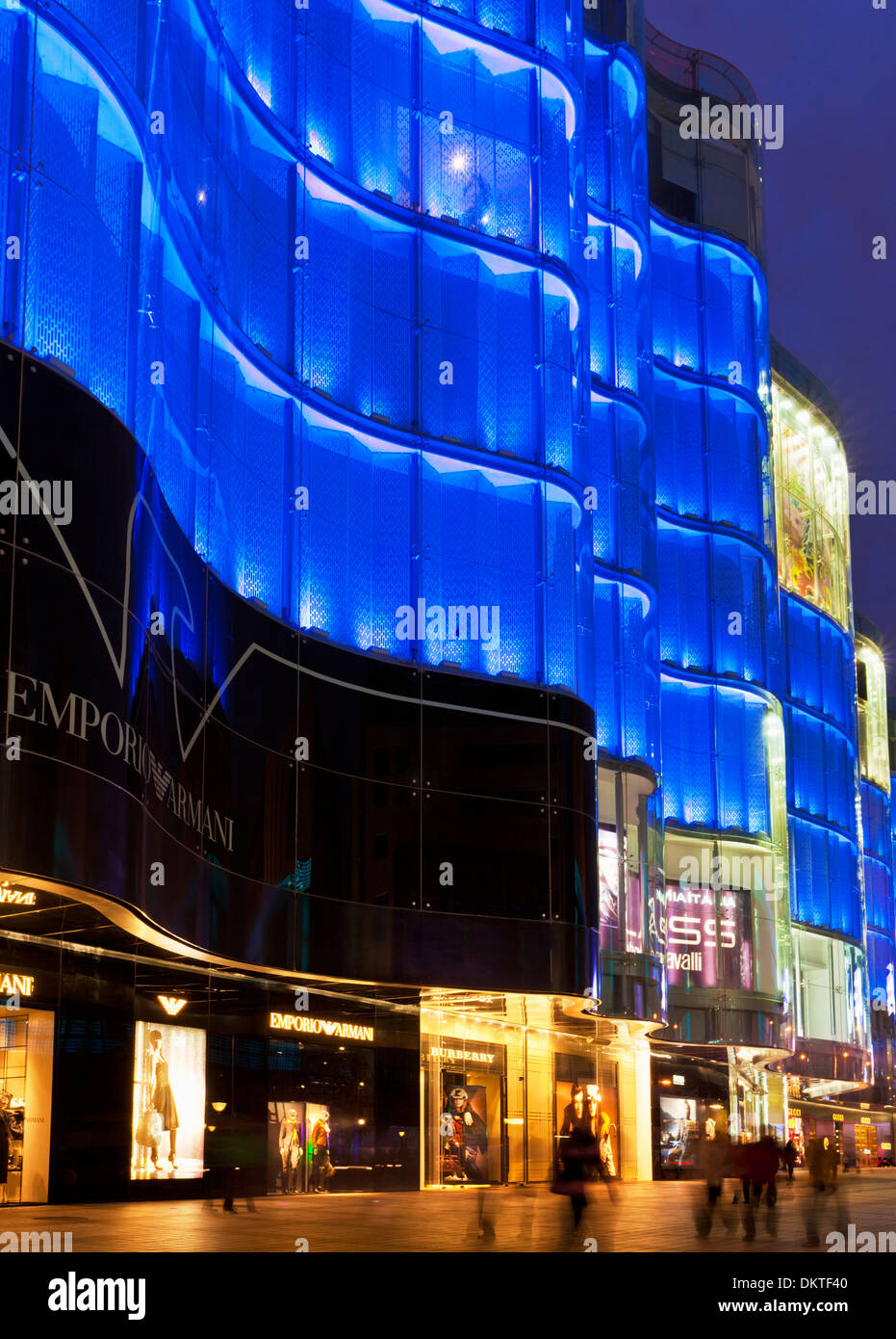 Grand magasin chinois devant le luxe Banque de photographies et d ...