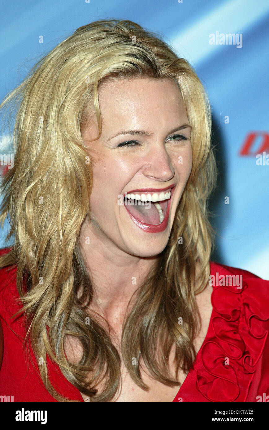 L'actrice Natasha Henstridge.USA.Shrine Auditorium, LOS ANGELES.11/11 ...