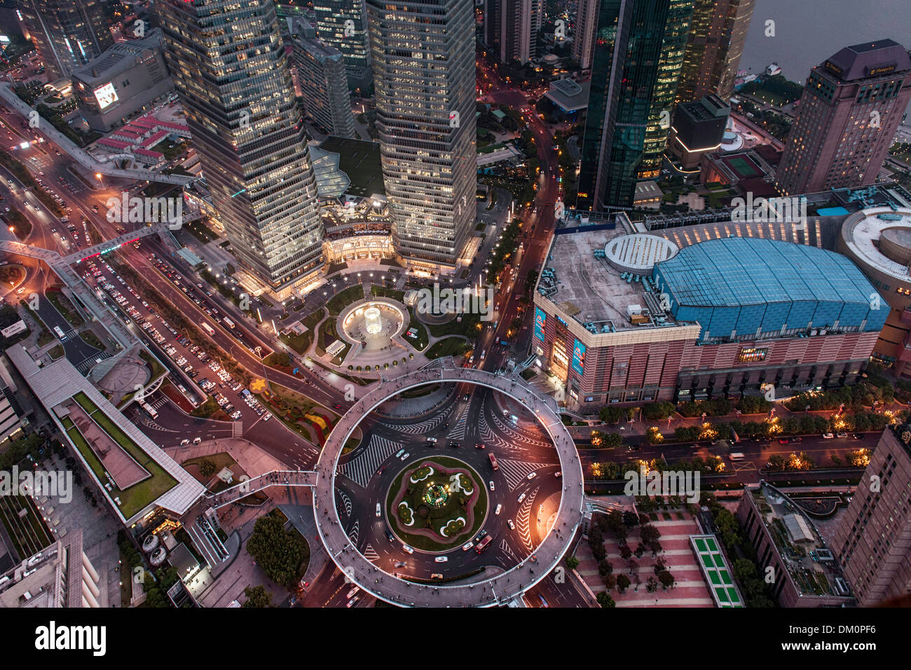 Ifc mall pudong shanghai china Banque de photographies et d’images à ...