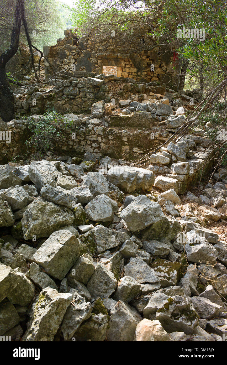 Le village en ruines de Palia Vlahata près de Sami, Kefalonia, Grèce ...