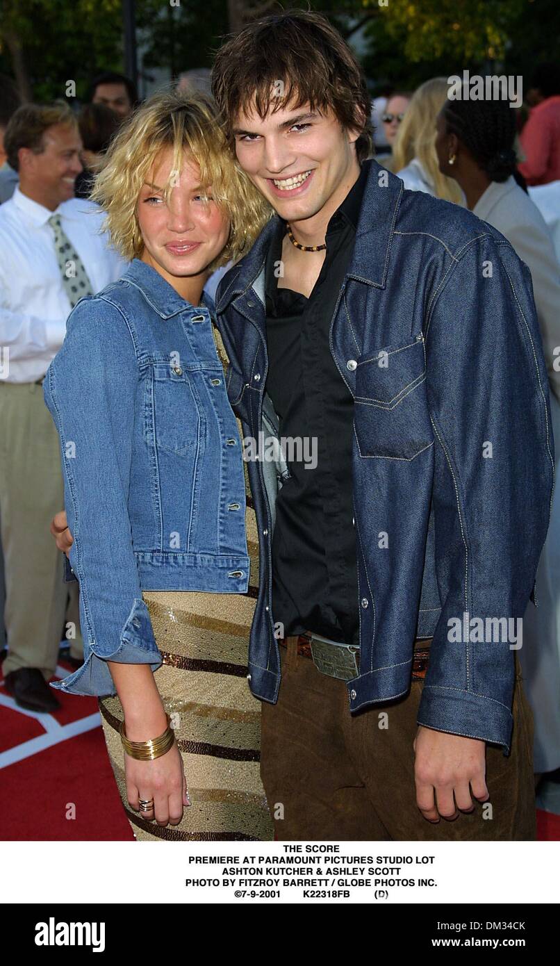 Ashley scott kutcher 2001 Banque de photographies et d’images à haute ...