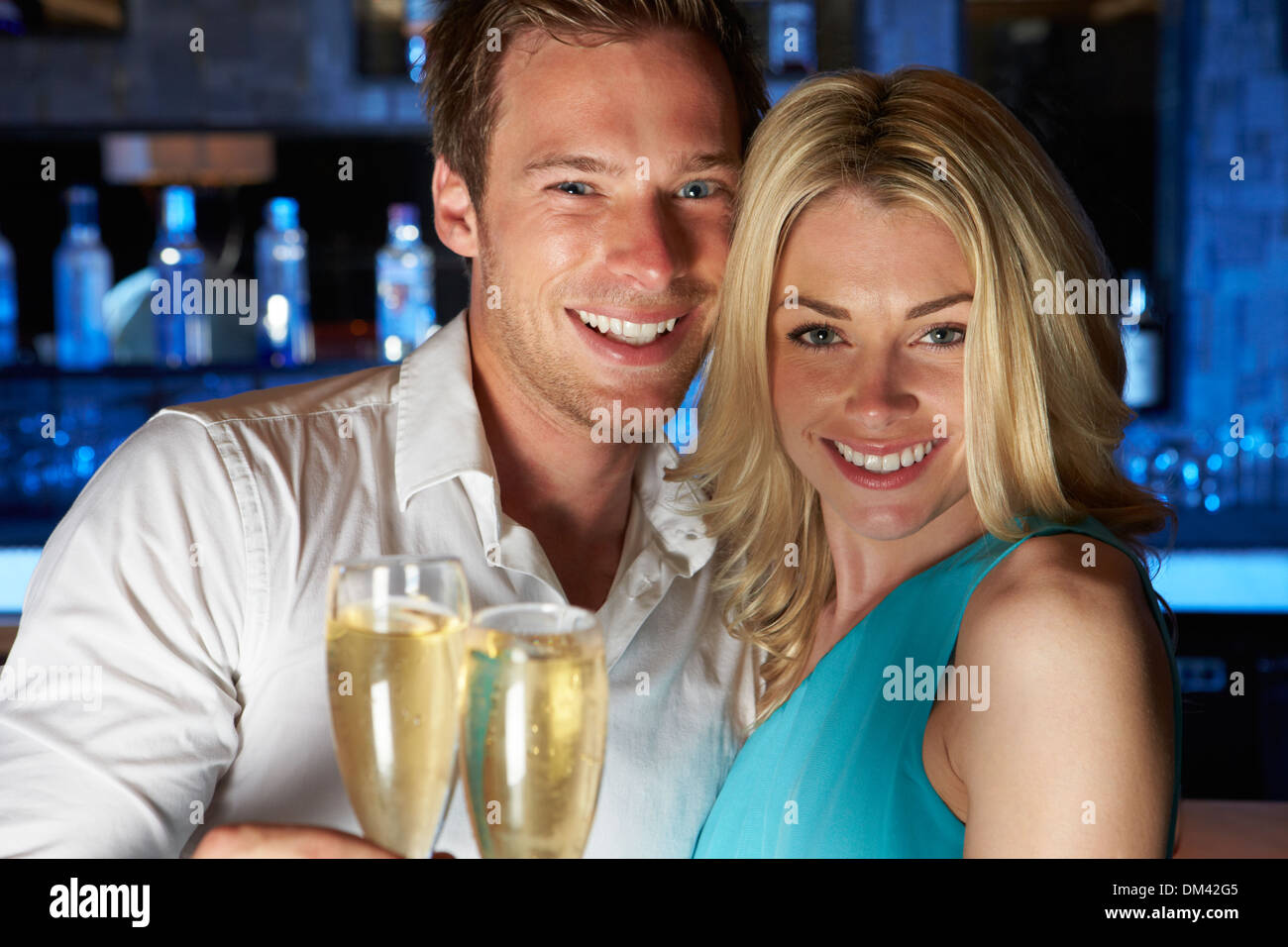 Verre de bar Banque de photographies et d’images à haute résolution - Alamy