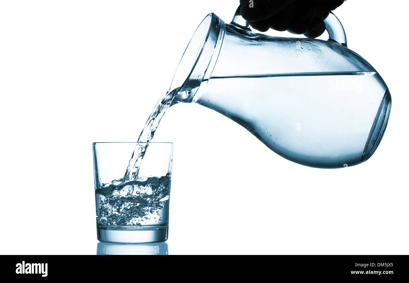 Verser eau Banque d'images détourées - Alamy