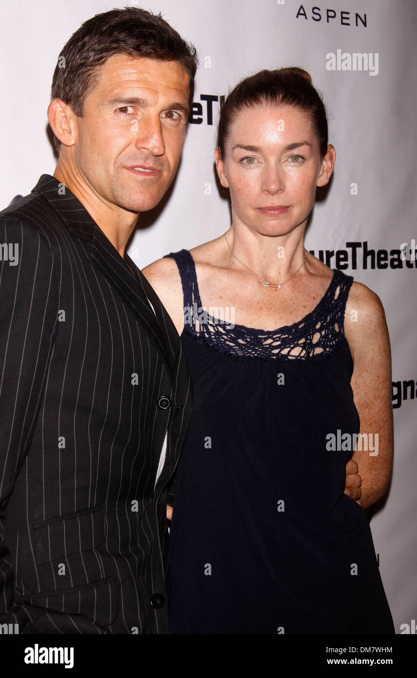 Julianne Nicholson And Jonathan Cake Banque De Photographies Et D
