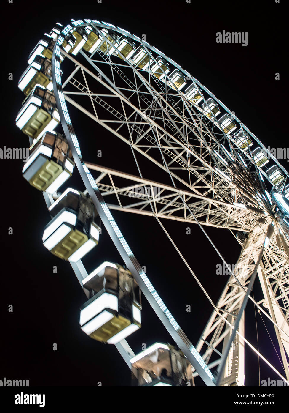 Paris ferries wheel Banque de photographies et d’images à haute ...
