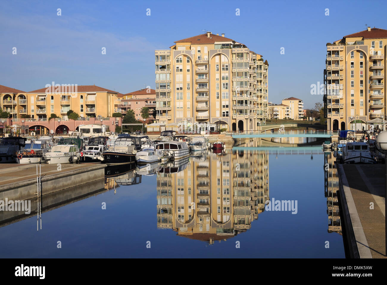 Lattes, France, 14 décembre 2013. Superbe journée d'automne dans le ...