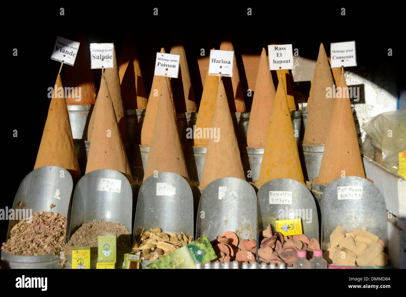 Monticules pyramidaux Banque de photographies et d’images à haute ...