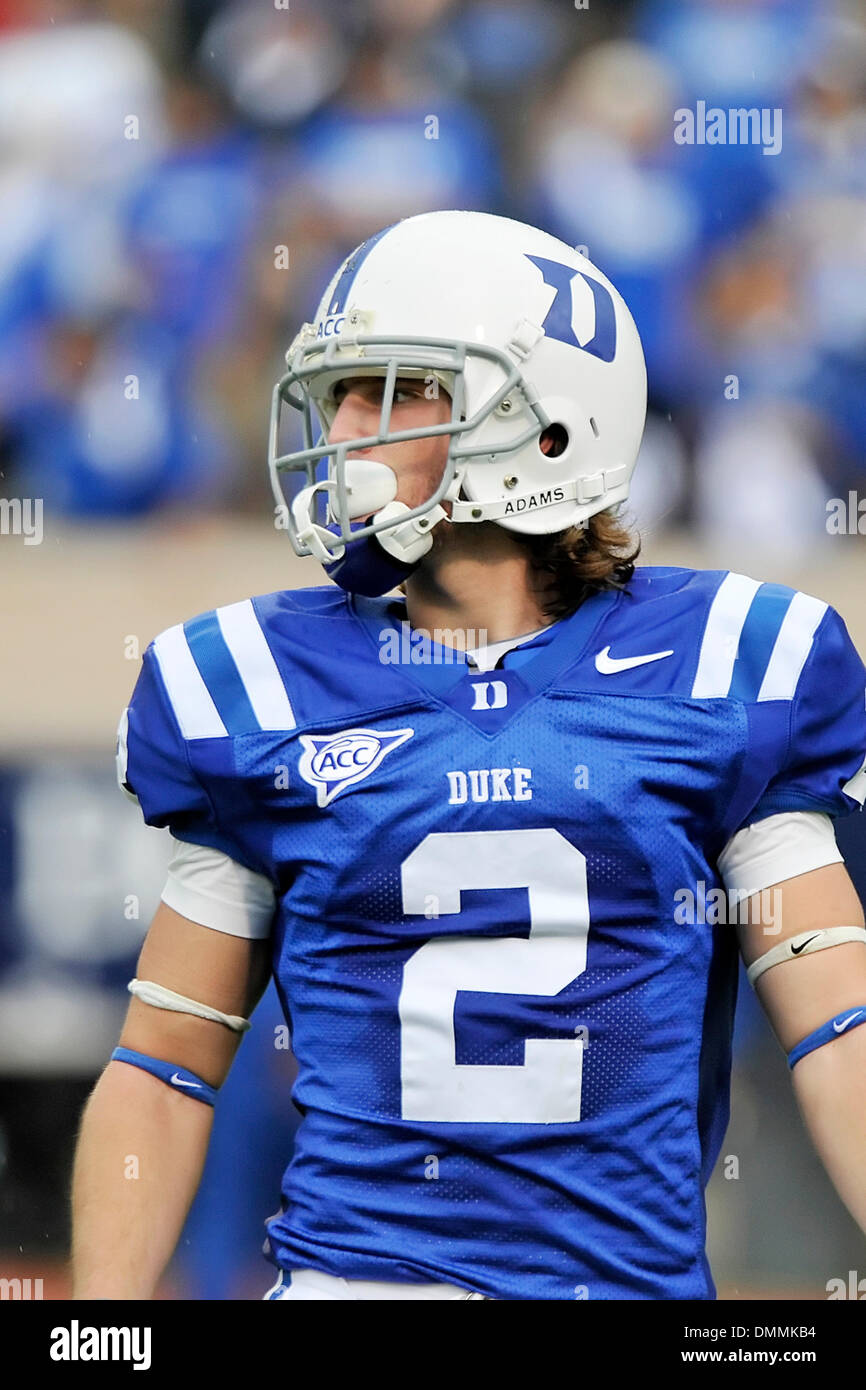24 Octobre 2009 : Duke's # 2 Conner Vernon WR ..DukeÃ•la défense s'est ...