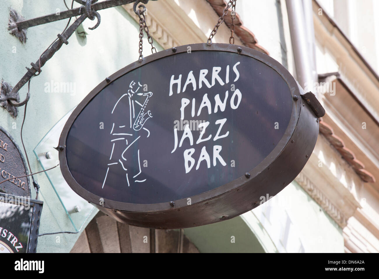 The piano bar sign Banque de photographies et d’images à haute ...